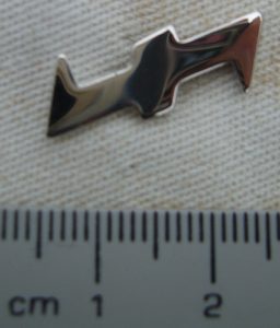 Rune pin Wolfshook – Military Print